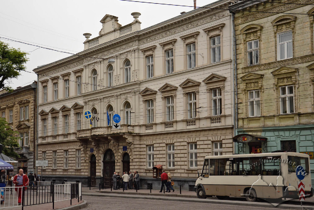 Вул. Січових Стрільців, 19 – корпус ЛНУ ім. Франка (колишній житловий ...